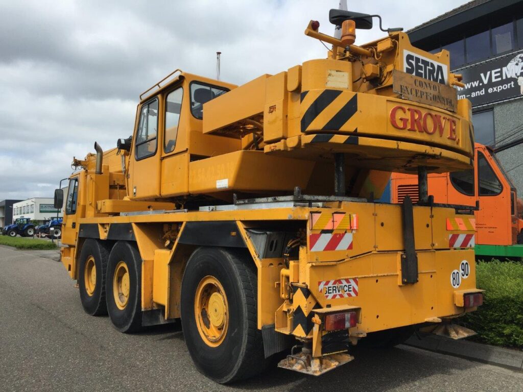 Grove GMK3050 - VEMA Crane