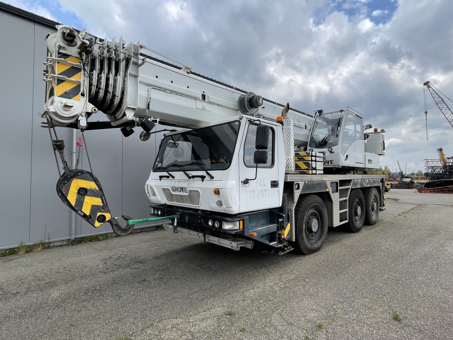 Grove GMK3055-9622 - VEMA Crane