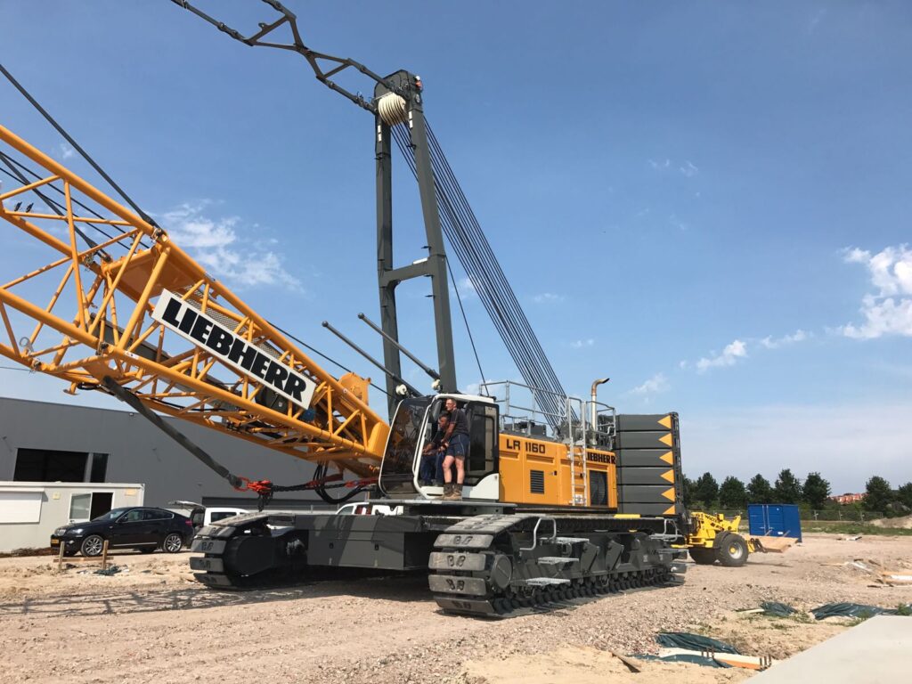 Liebherr LR1160 134.238 - VEMA Crane