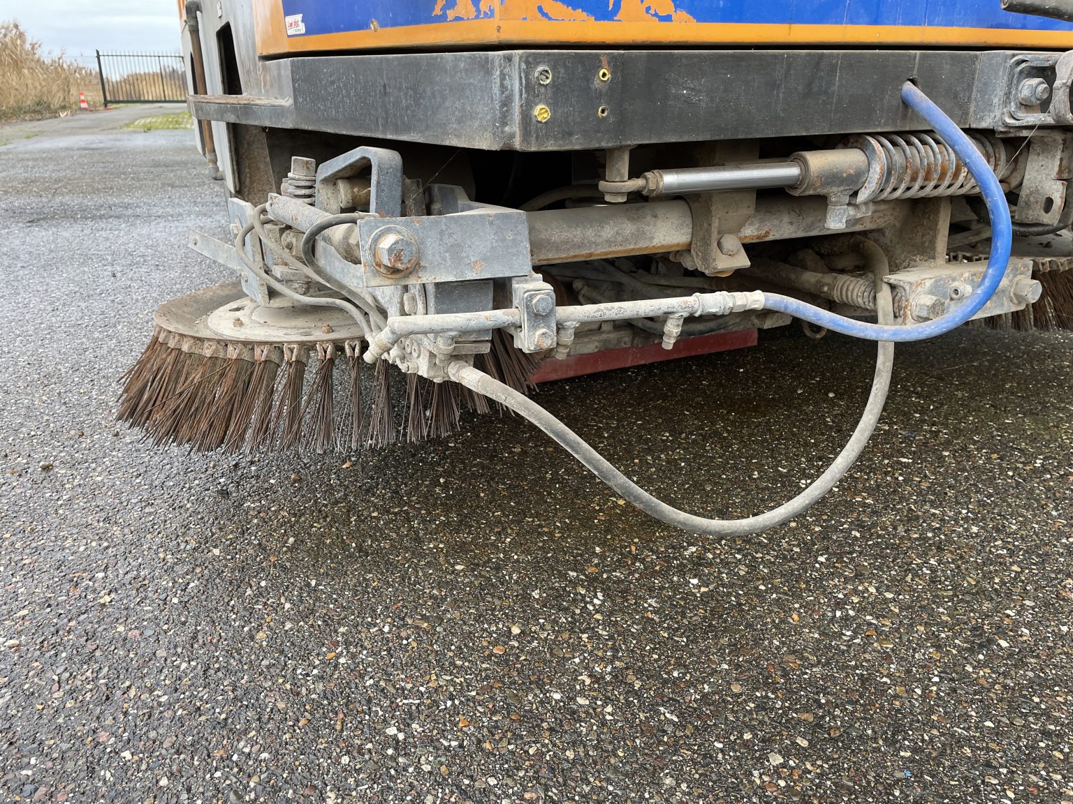 Ravo Sweeping machine - VEMA Crane