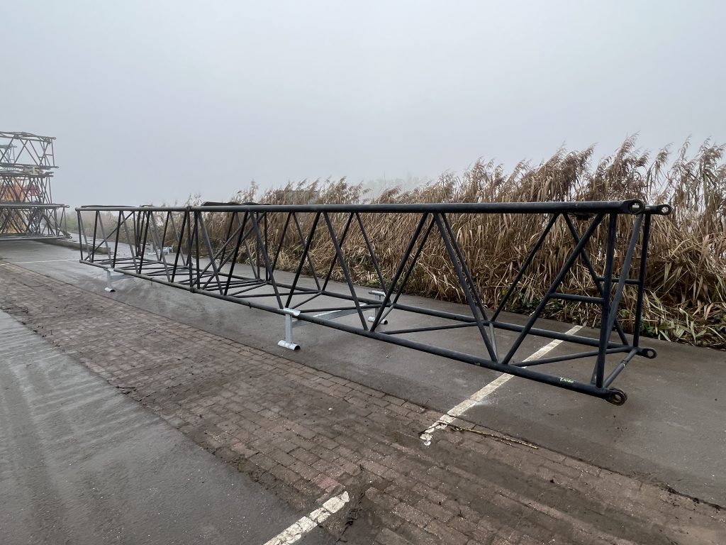 Hitachi KH180 6-meter boom section - VEMA Crane