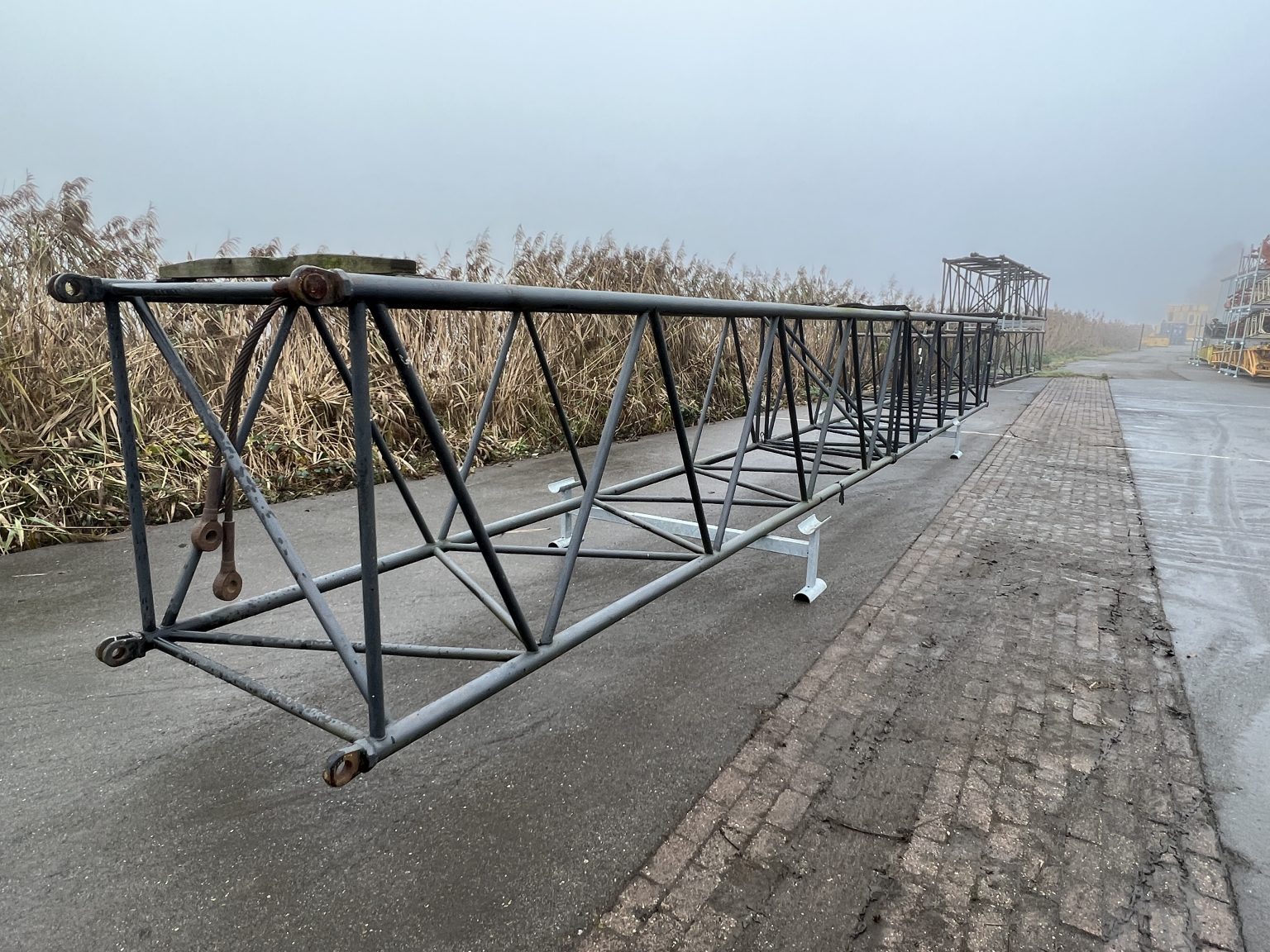 Hitachi KH180 6-meter boom section - VEMA Crane