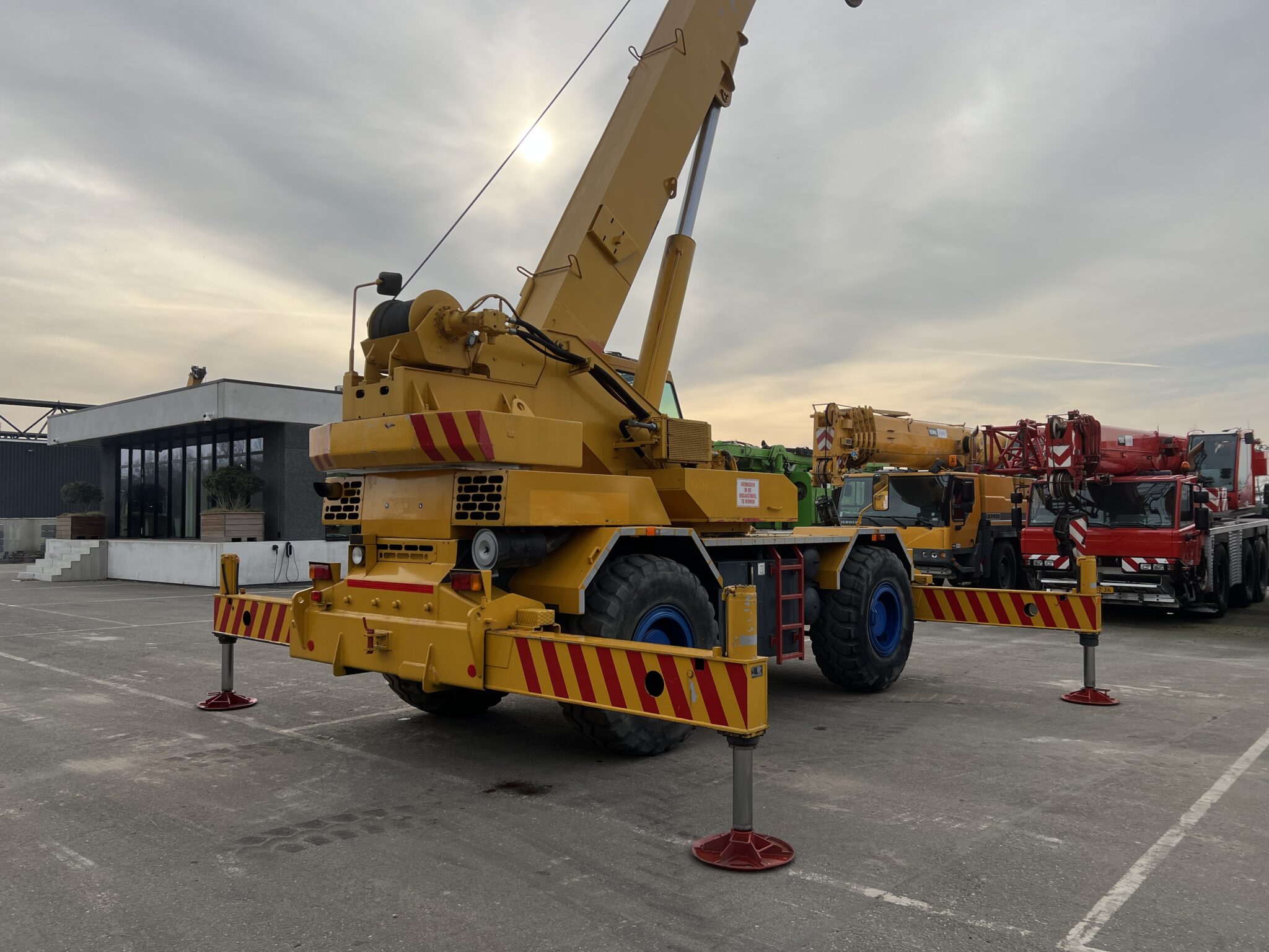 PPM A340 A340304143 - VEMA Crane