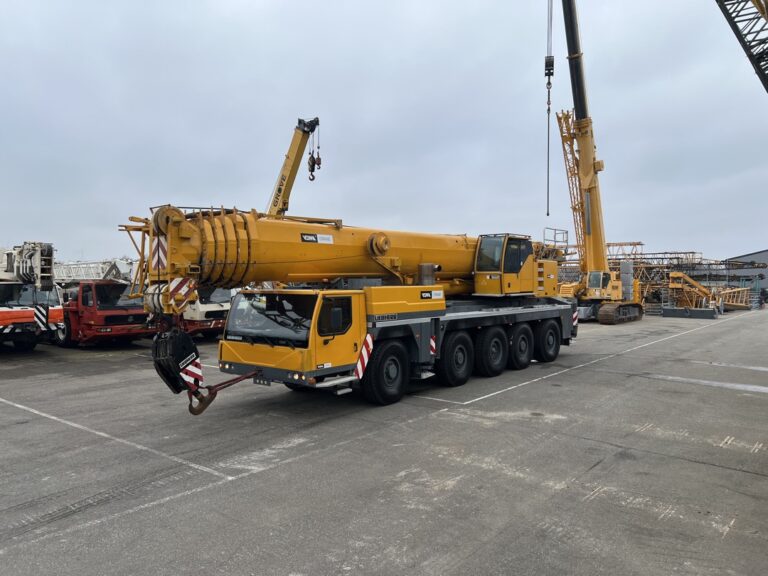 Liebherr LTM1220/1 070201 - Grua VEMA