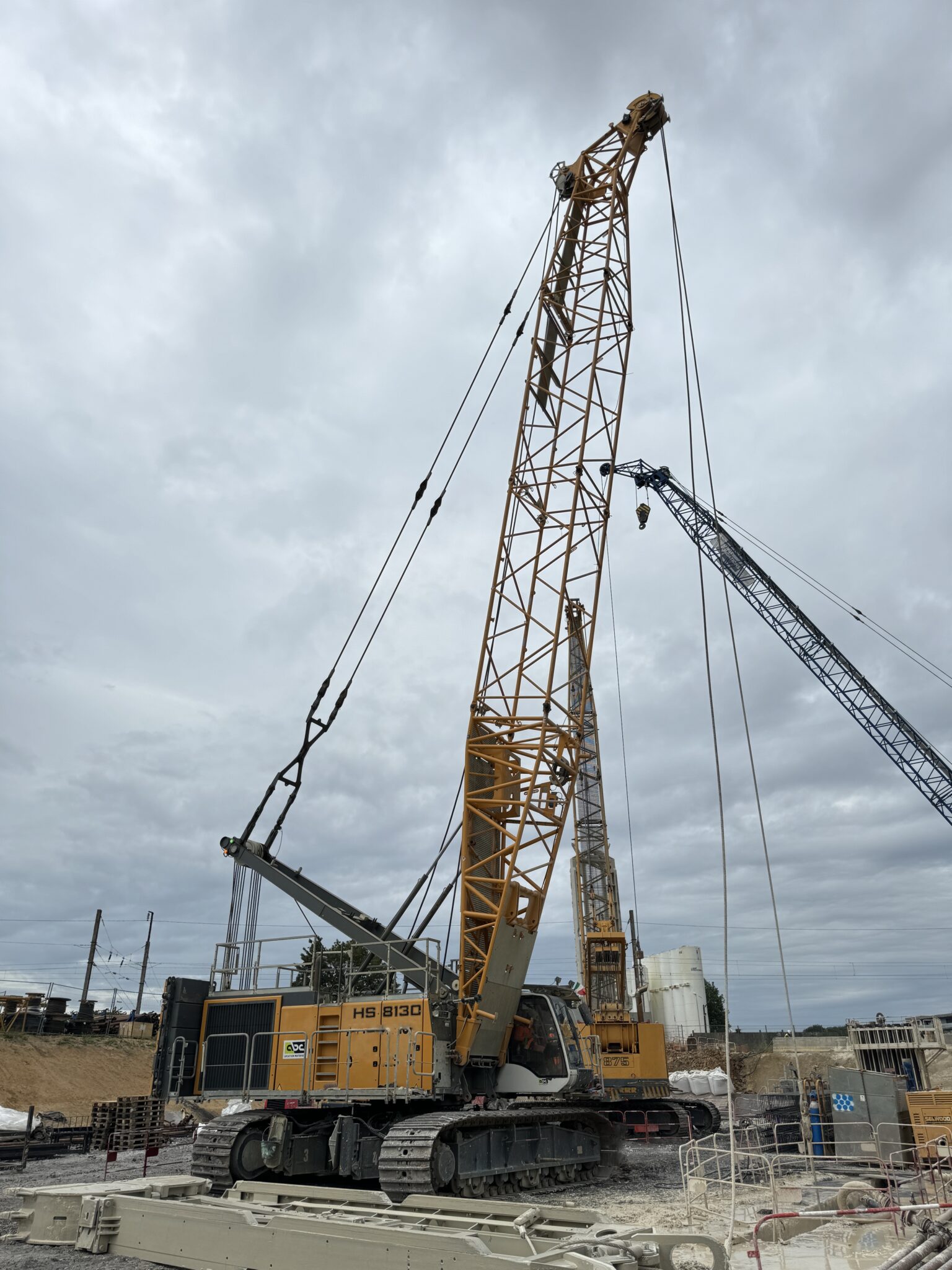 Liebherr HS8130 HD 185236 - VEMA Crane
