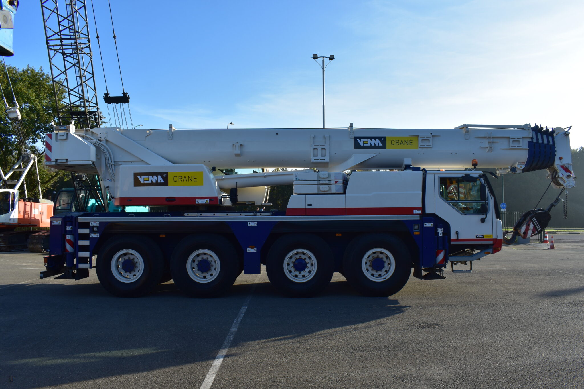 Liebherr LTM1070-4.2 06068 - VEMA Crane