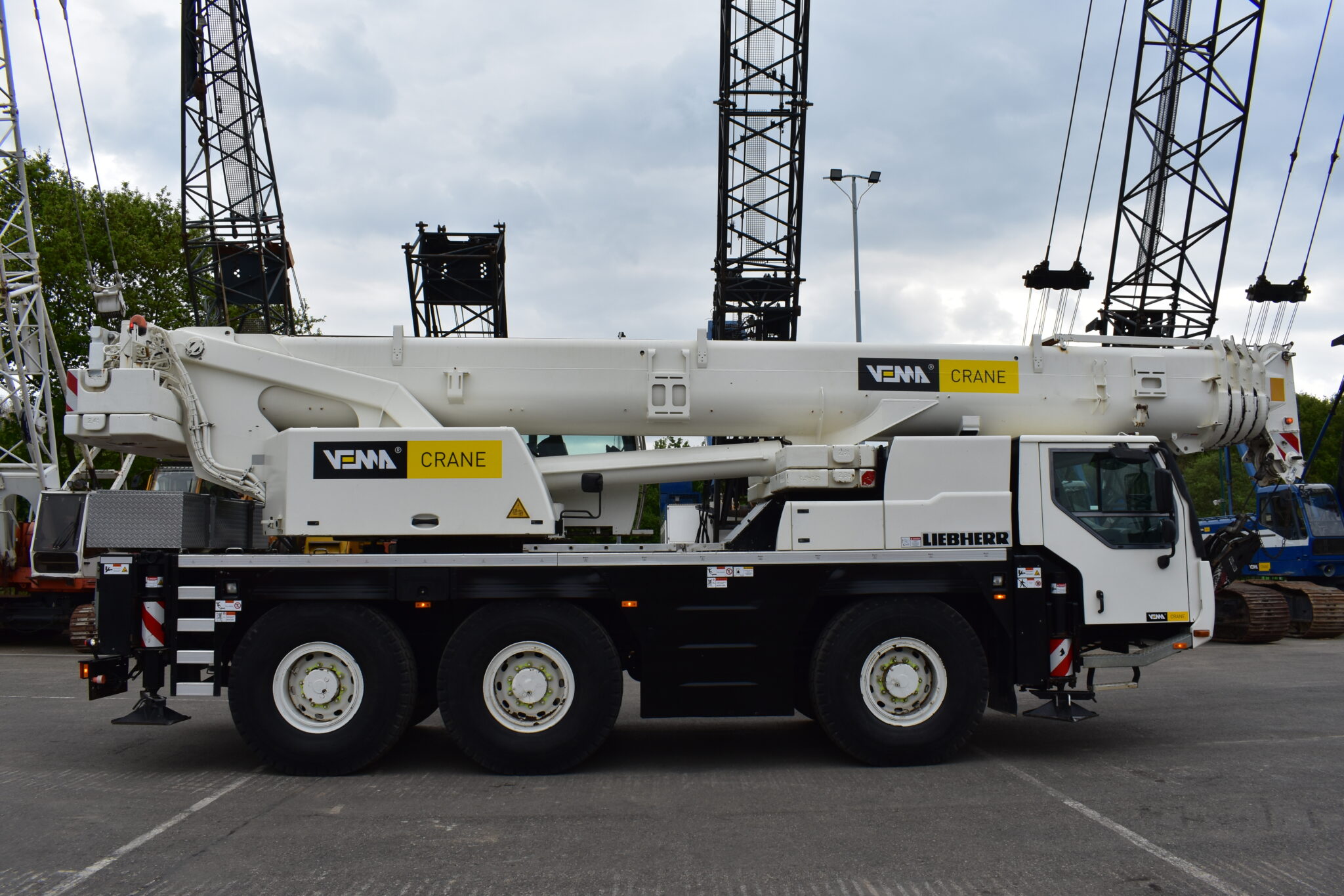 Liebherr LTM1055-3.2 084818 - VEMA Crane